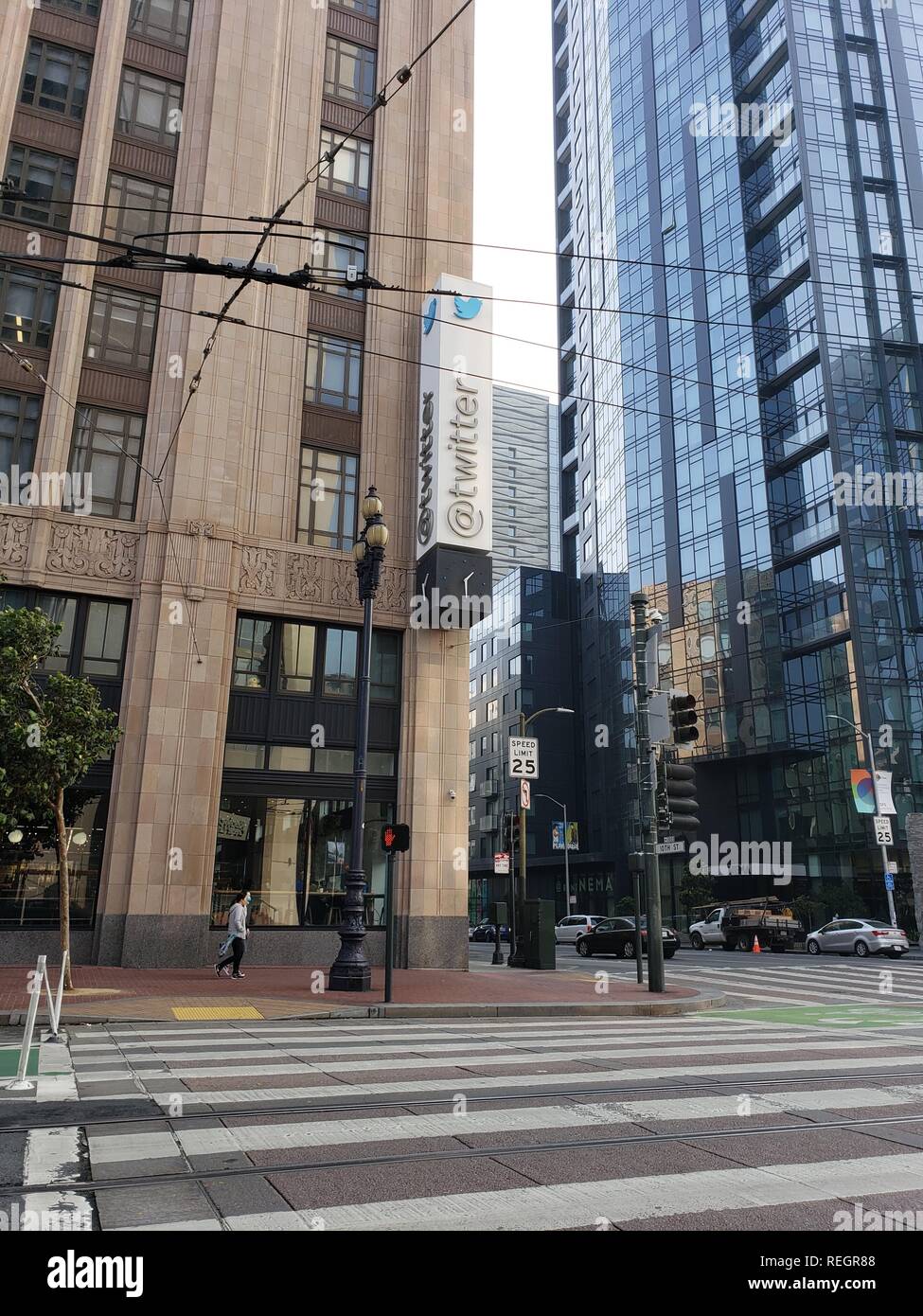 Twitter headquarters people hi-res stock photography and images - Alamy