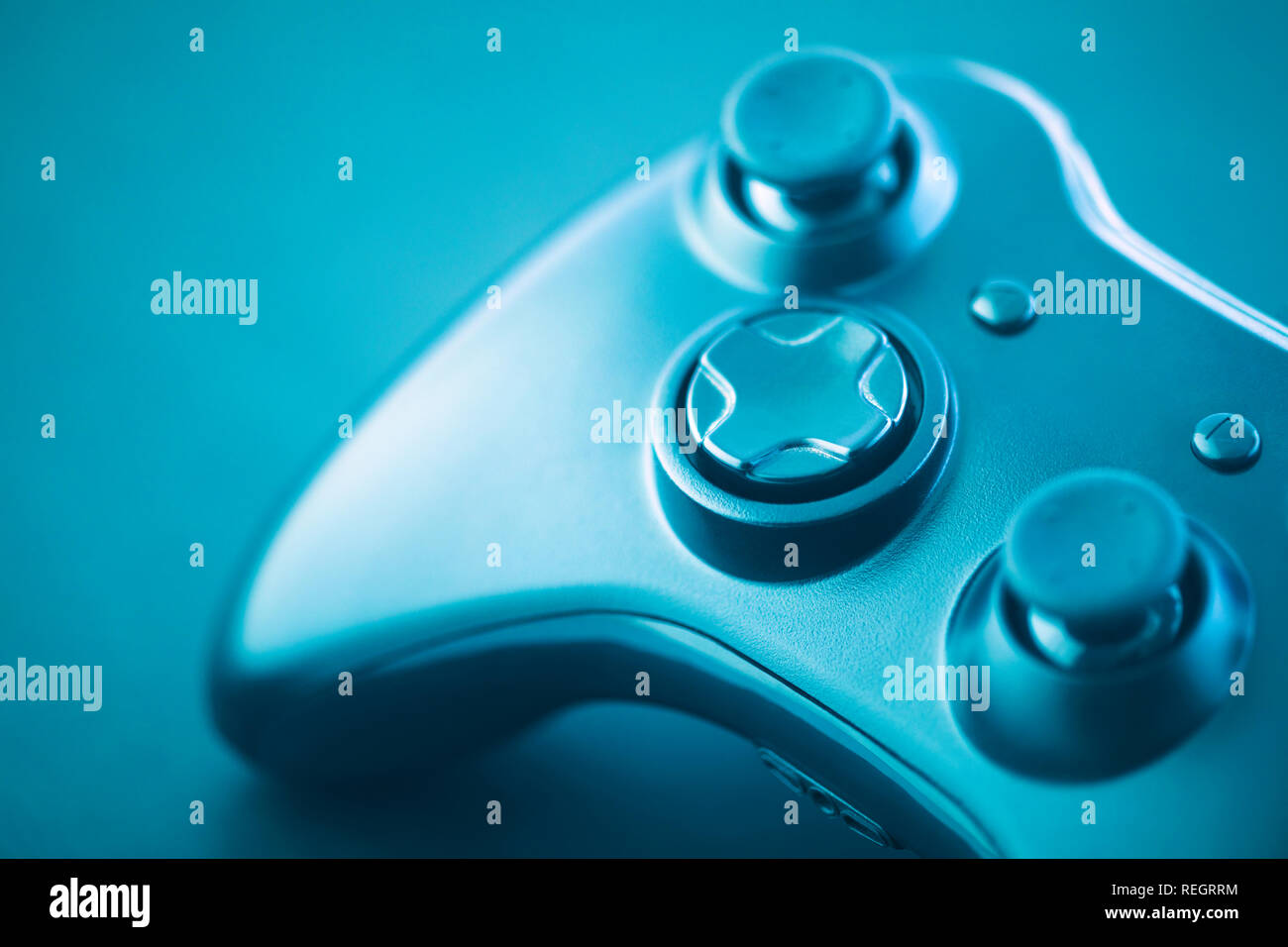 Video game controller tv hi-res stock photography and images - Alamy