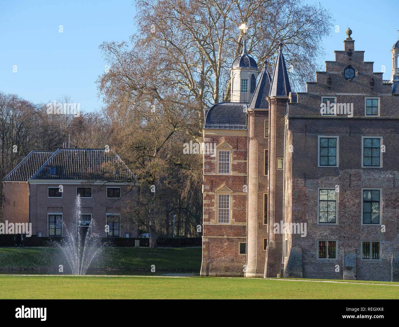 castle of ruurlo in holland Stock Photo - Alamy
