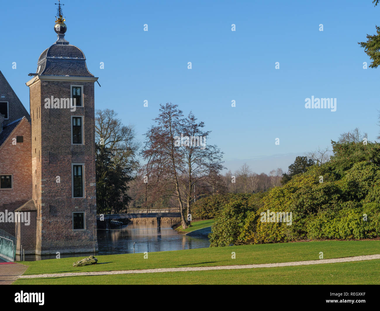 castle of ruurlo in holland Stock Photo - Alamy