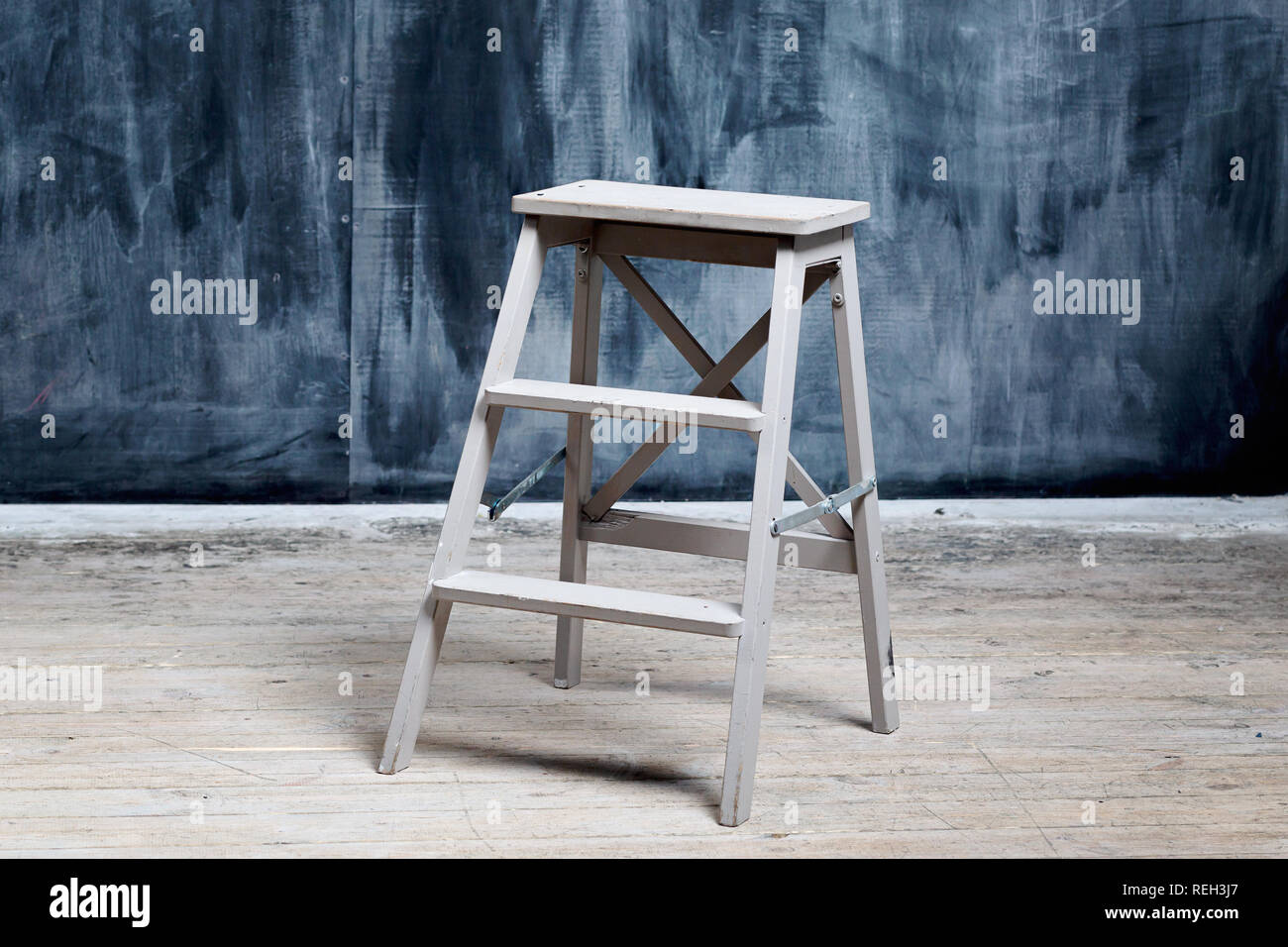 Chalk paint wall interior hi-res stock photography and images - Alamy