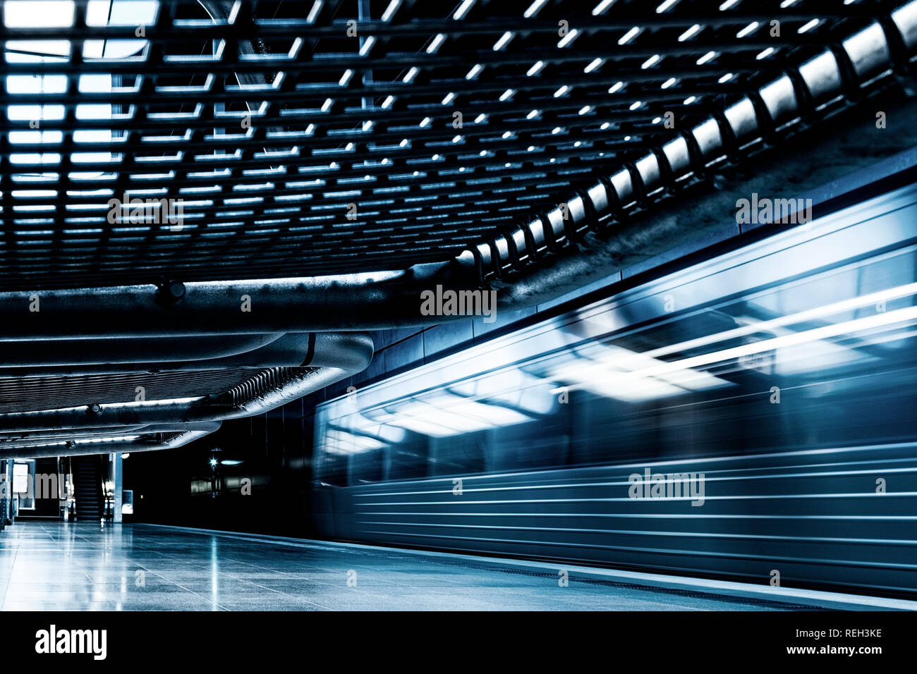 Incoming subway hi-res stock photography and images - Alamy