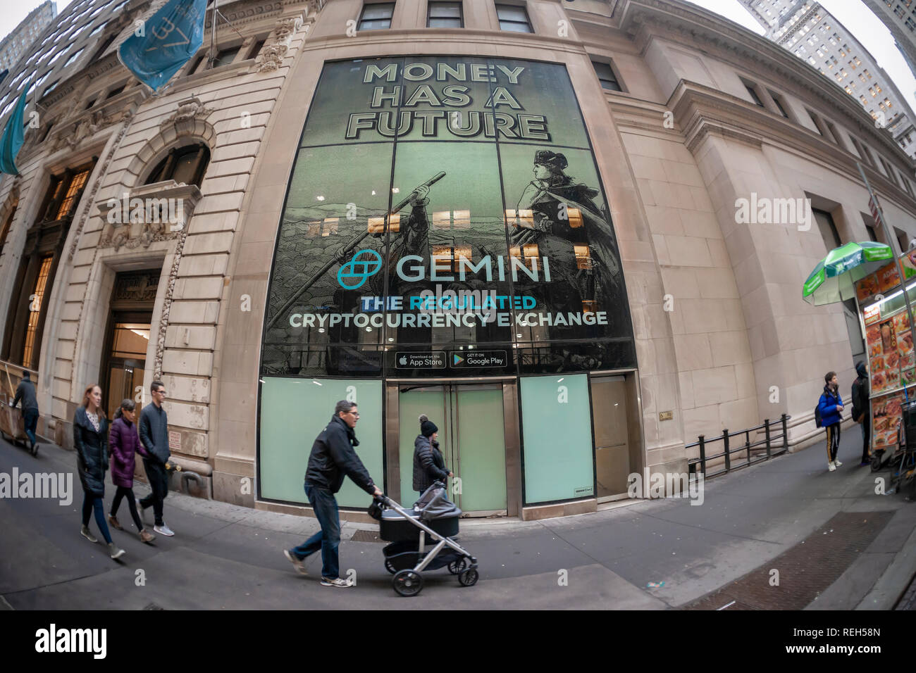 Tyler and cameron winklevoss gemini hi-res stock photography and images ...