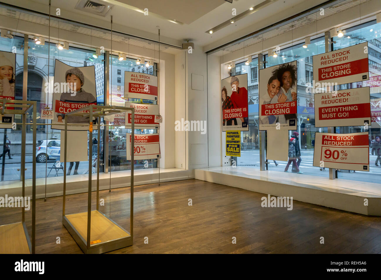 Inventory of fixtures hi-res stock photography and images - Alamy