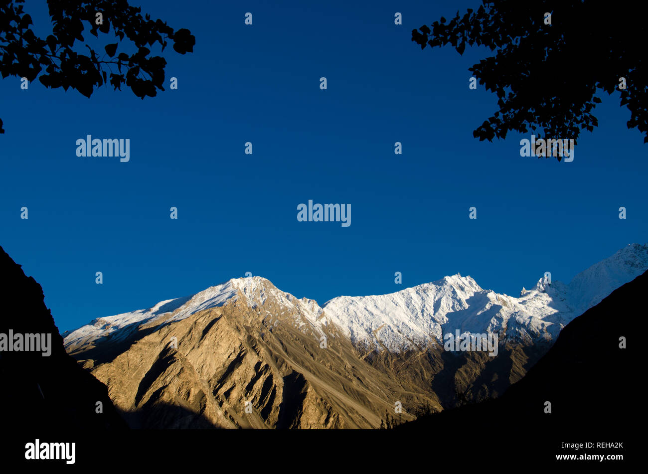 Himalaya mountains pakistan hi-res stock photography and images - Alamy