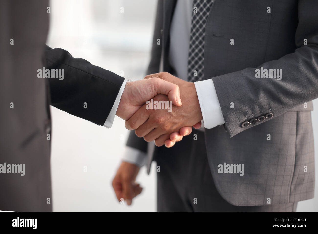 close up. handshake business partners Stock Photo - Alamy