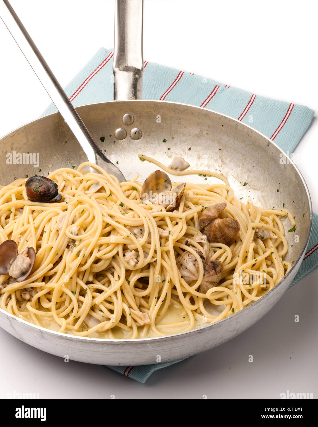 Spaghetti with clams Stock Photo - Alamy
