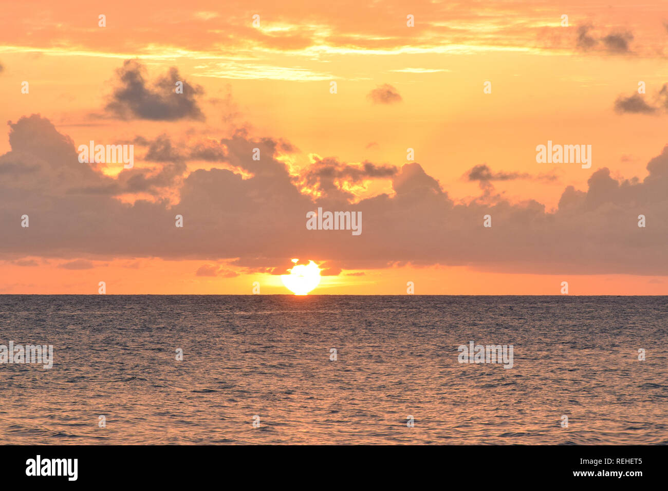 sunset on Seyshells island. Sea summer cloud sky Stock Photo - Alamy