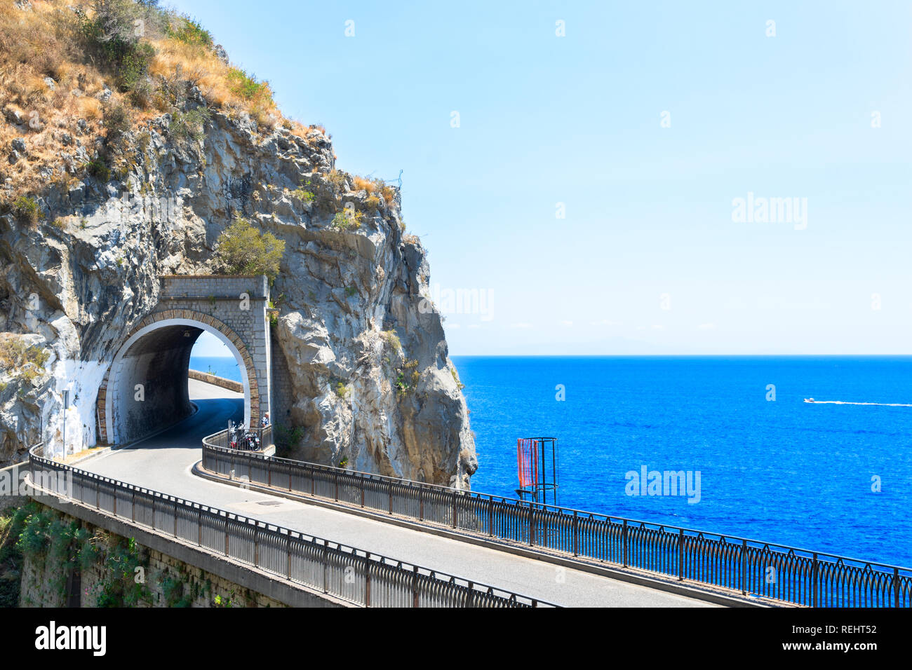 Amalfi drive italy coastal road hi-res stock photography and images - Alamy