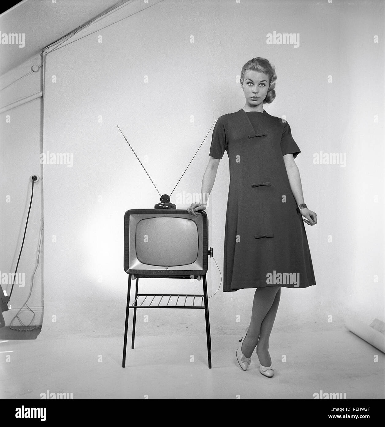 50s fashion hairstyle hi-res stock photography and images - Alamy