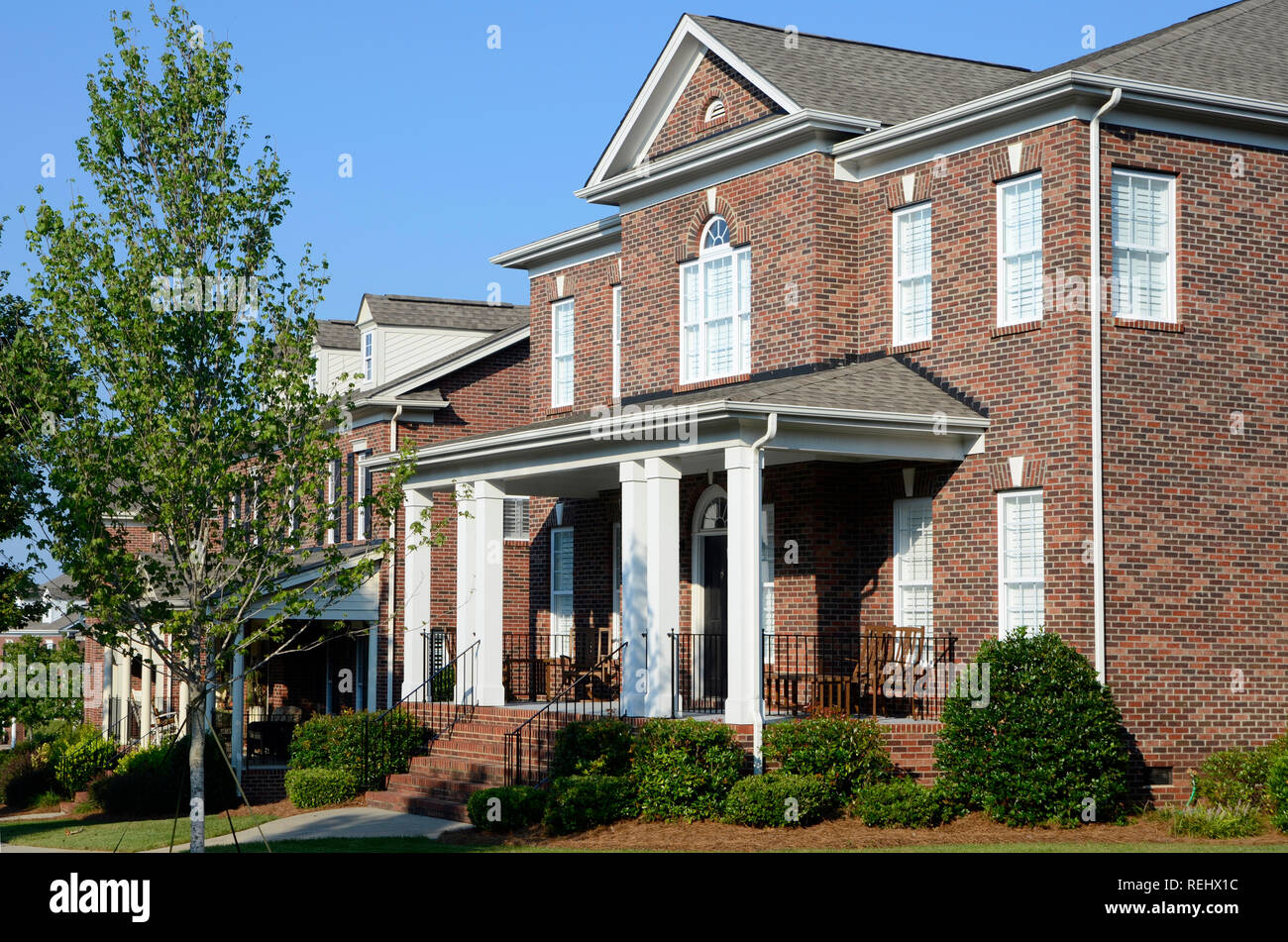Modern brick built detached house hi-res stock photography and images ...
