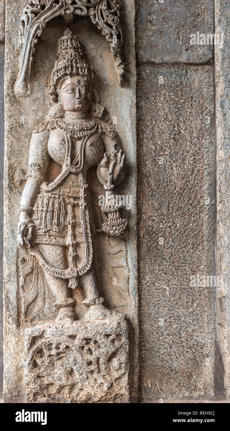 Lord vishnu and goddess lakshmi hi-res stock photography and images - Alamy