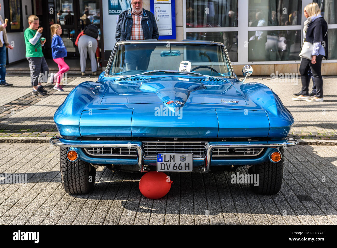 Corvette c2 race car hi-res stock photography and images - Alamy