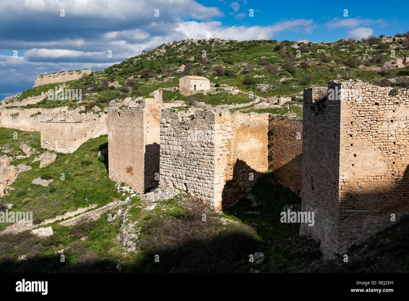 Acrocorinth castle hi-res stock photography and images - Alamy