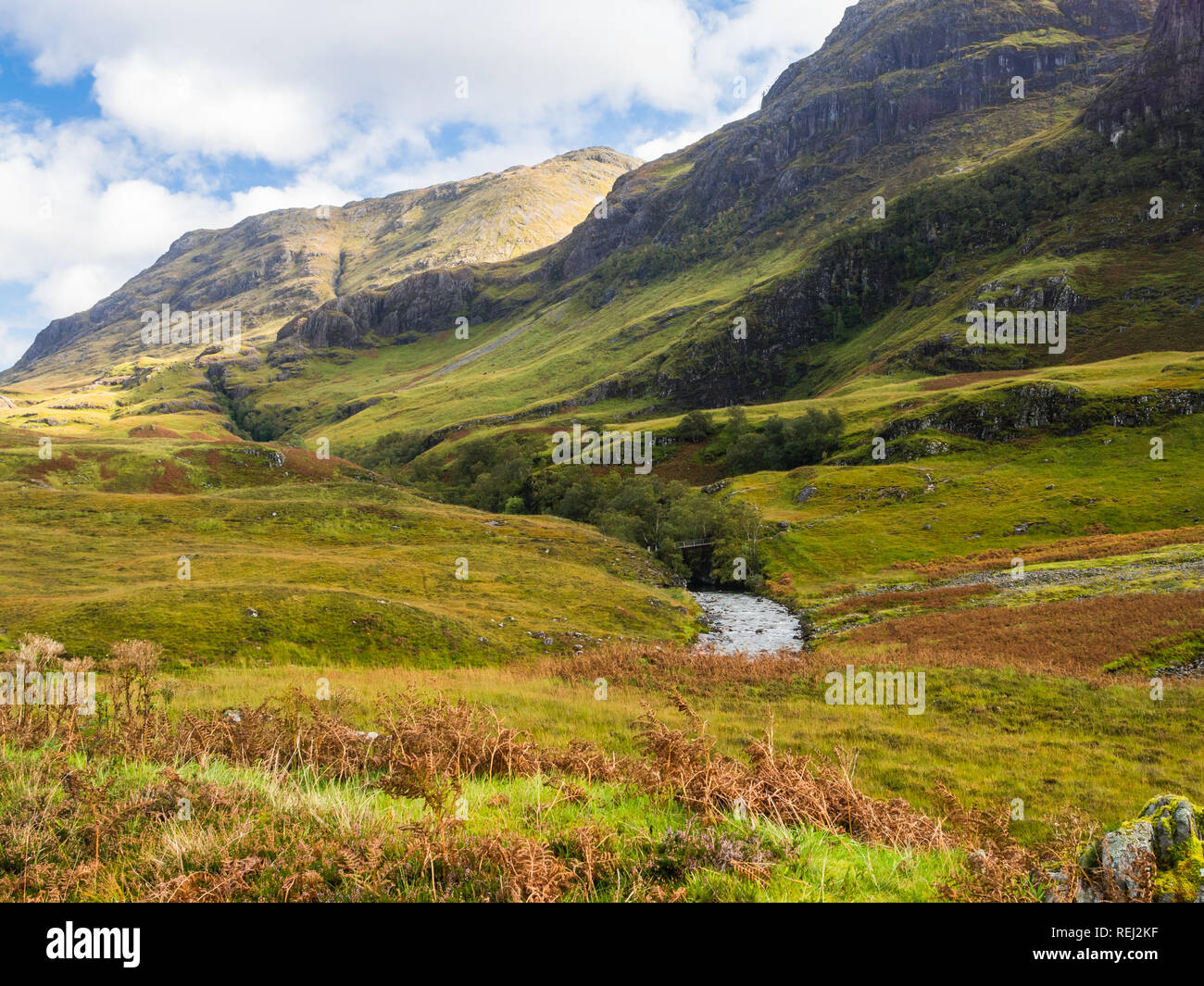 Valley in scottish highlands hi-res stock photography and images - Alamy
