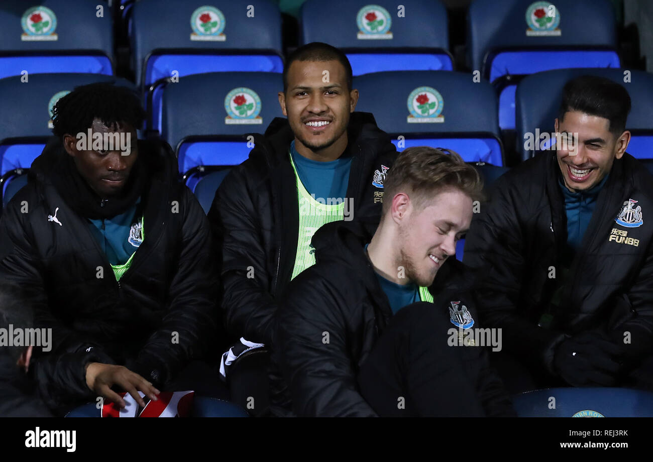 Newcastle united on bench hi-res stock photography and images - Alamy