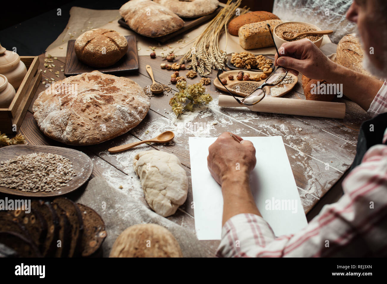 Catering for elderly at home hi-res stock photography and images - Alamy