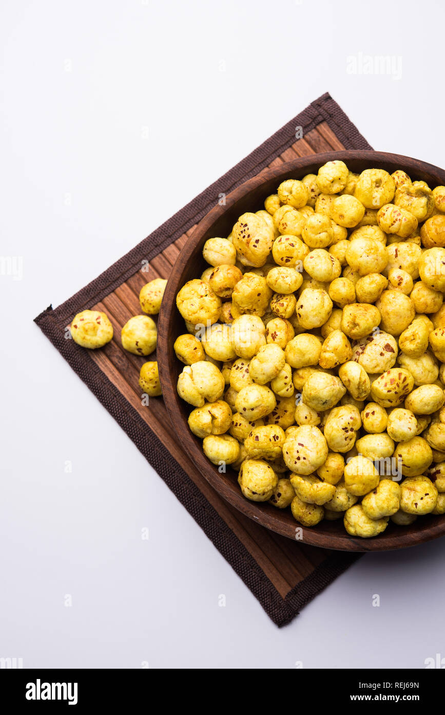 Roasted Phool Makhana or Crispy Lotus pops Seed served in a bowl ...