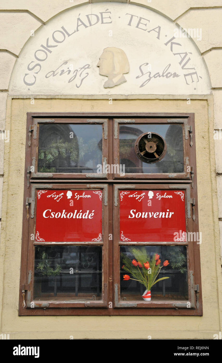 Cafe window hi-res stock photography and images - Alamy