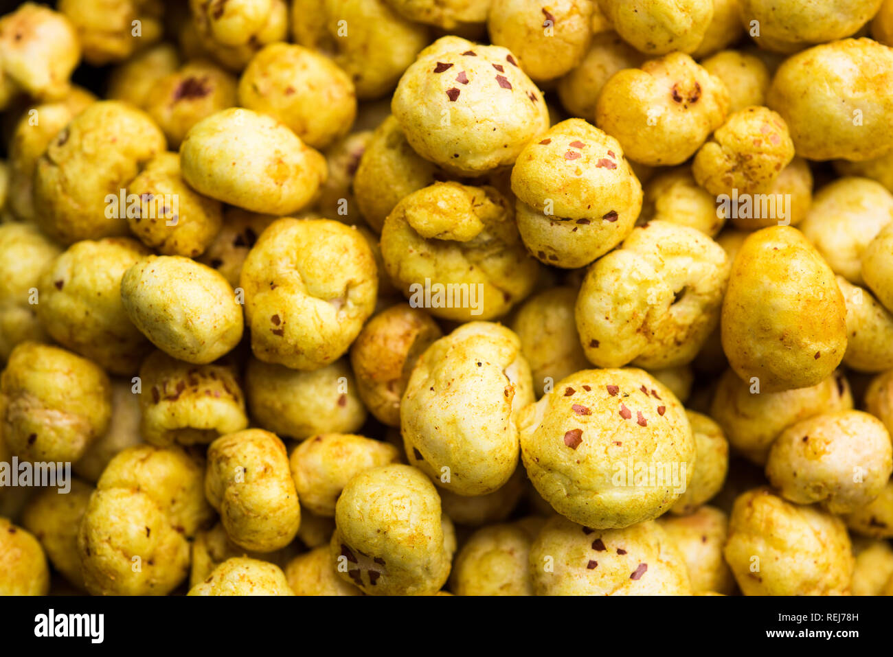 Roasted Phool Makhana or Crispy Lotus pops Seed served in a bowl ...
