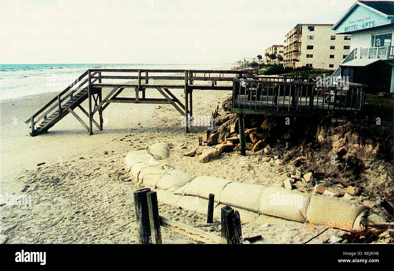 Bulkhead coastal structure hi-res stock photography and images - Alamy
