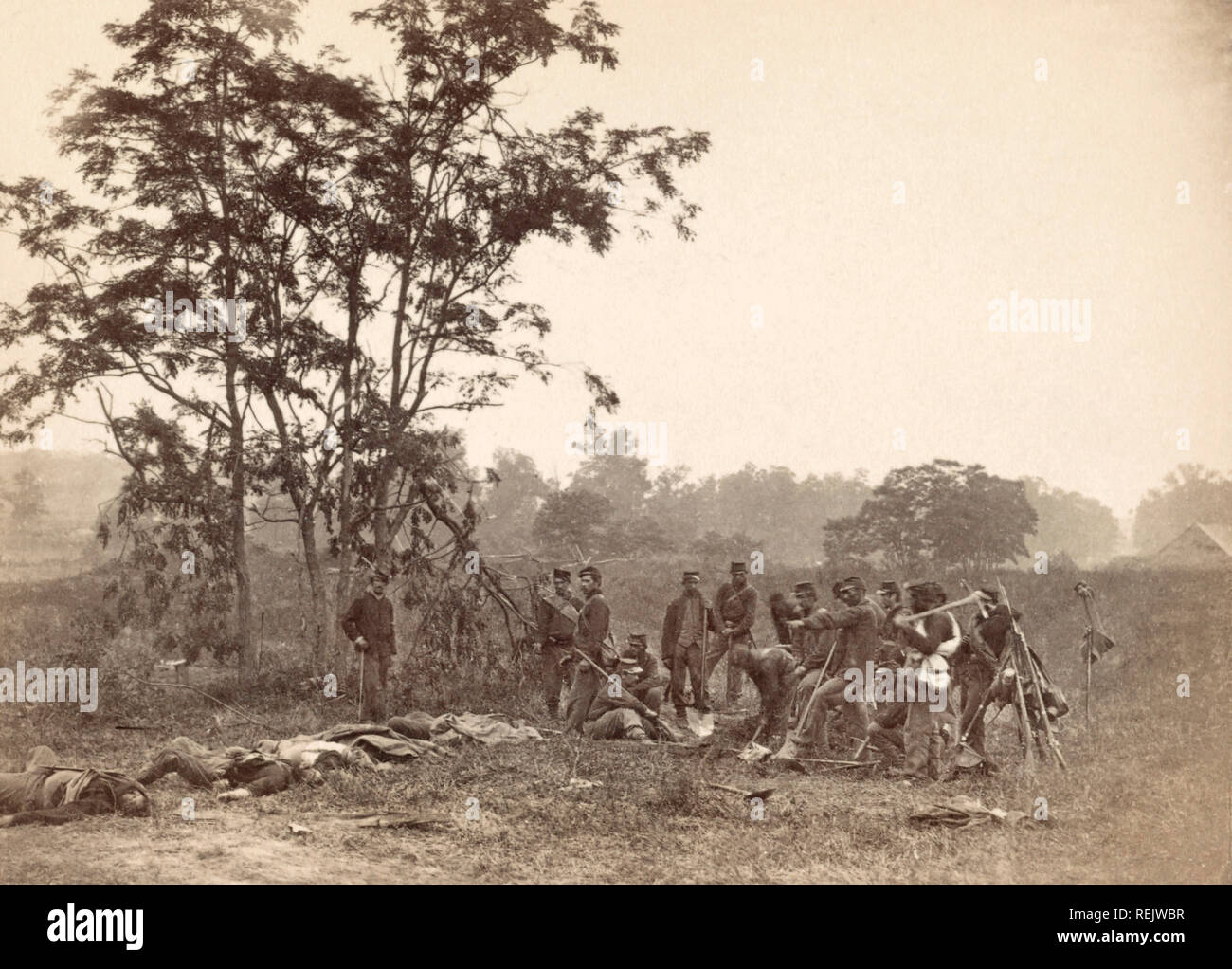 Union Soldiers Standing near the Bodies of Dead Confederate Soldiers ...