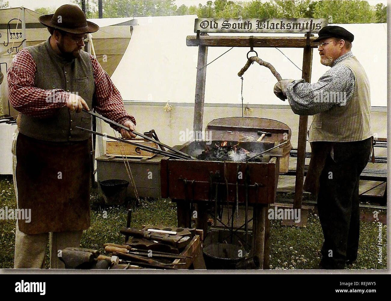 . Coast watch. Marine resources; Oceanography; Coastal zone management ...