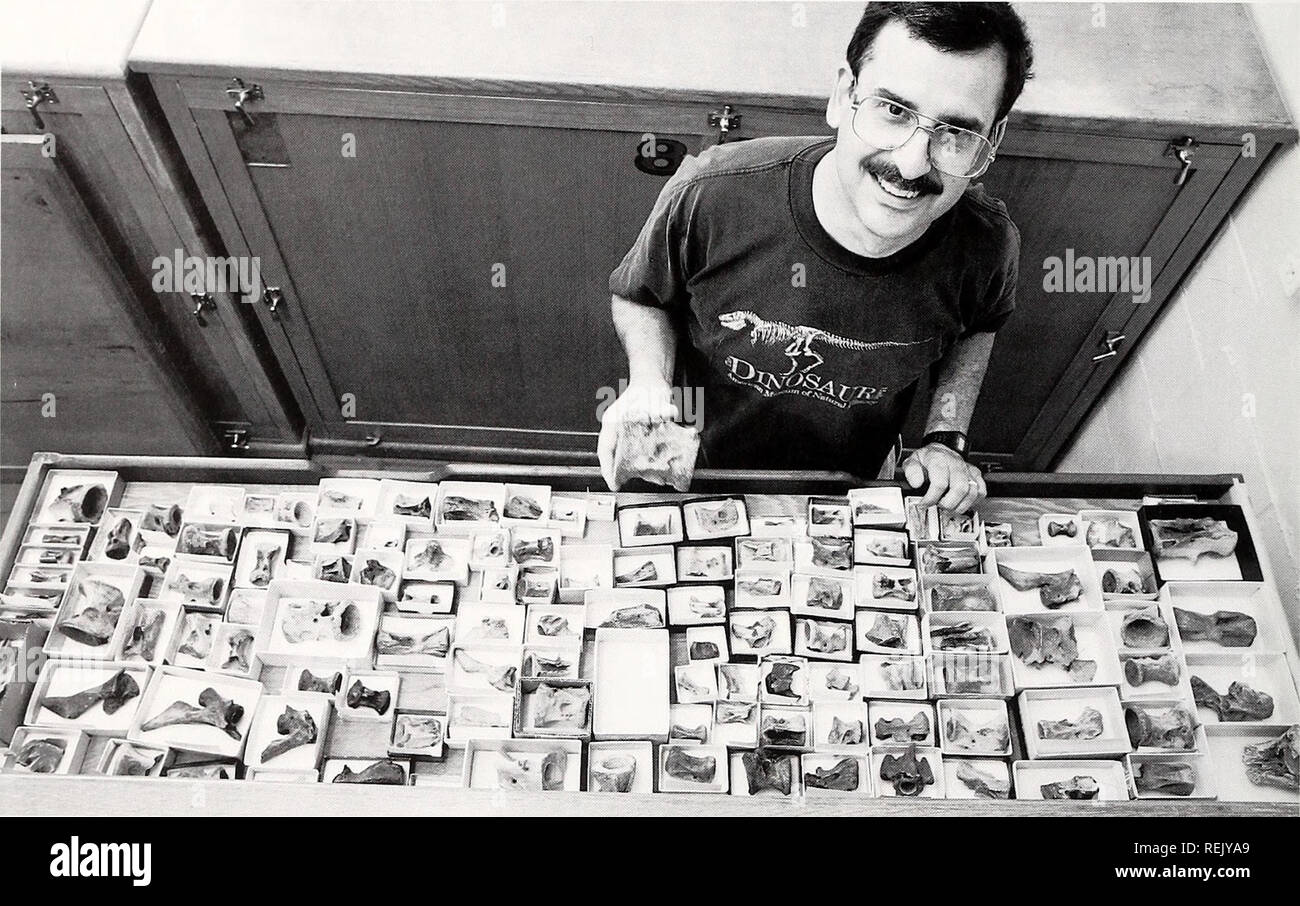 . Coast watch. Marine resources; Oceanography; Coastal zone management ...