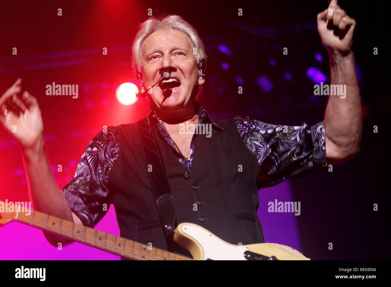 Graham russell of air supply hi-res stock photography and images - Alamy