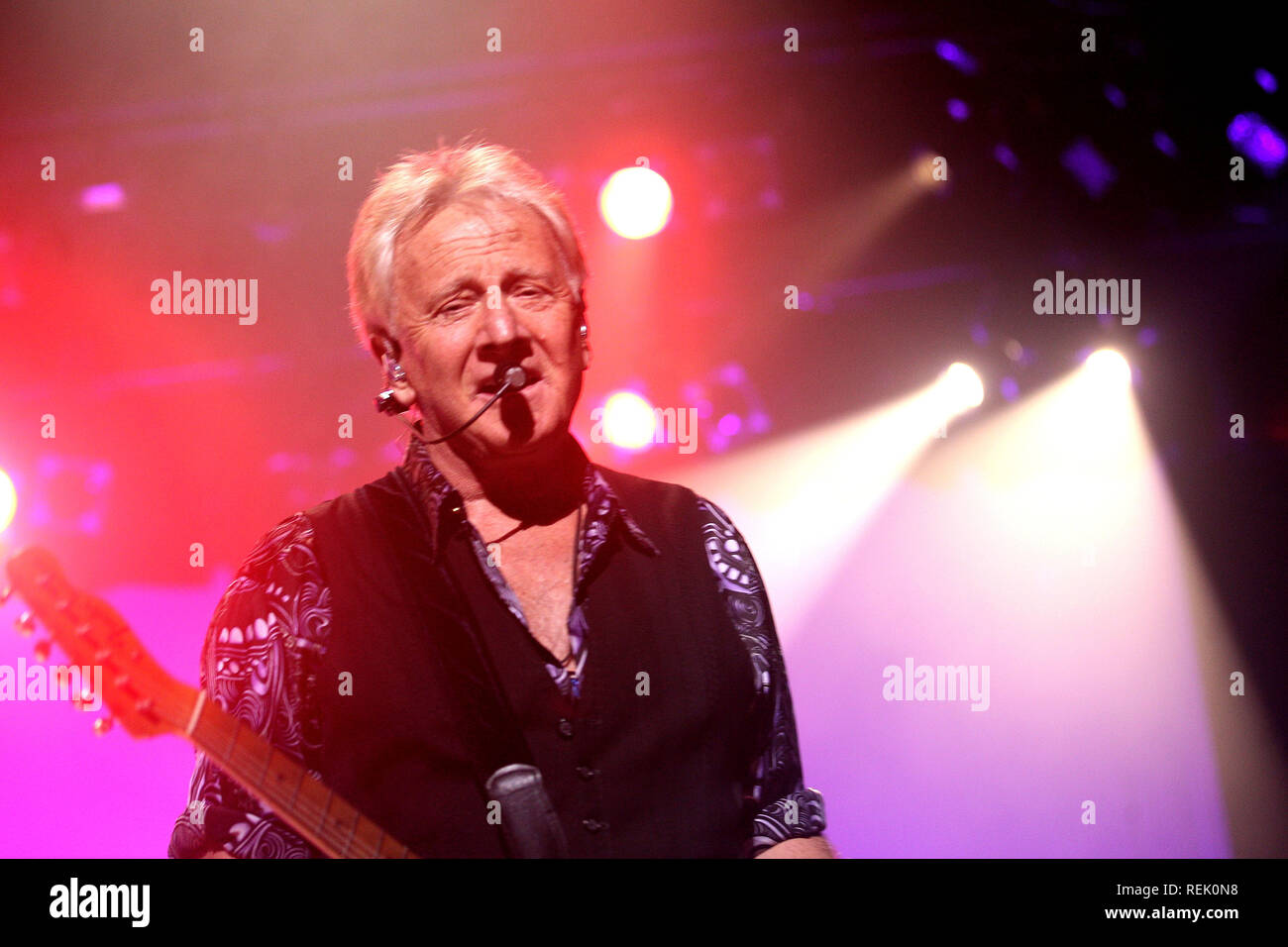 Graham russell of air supply hi-res stock photography and images - Alamy