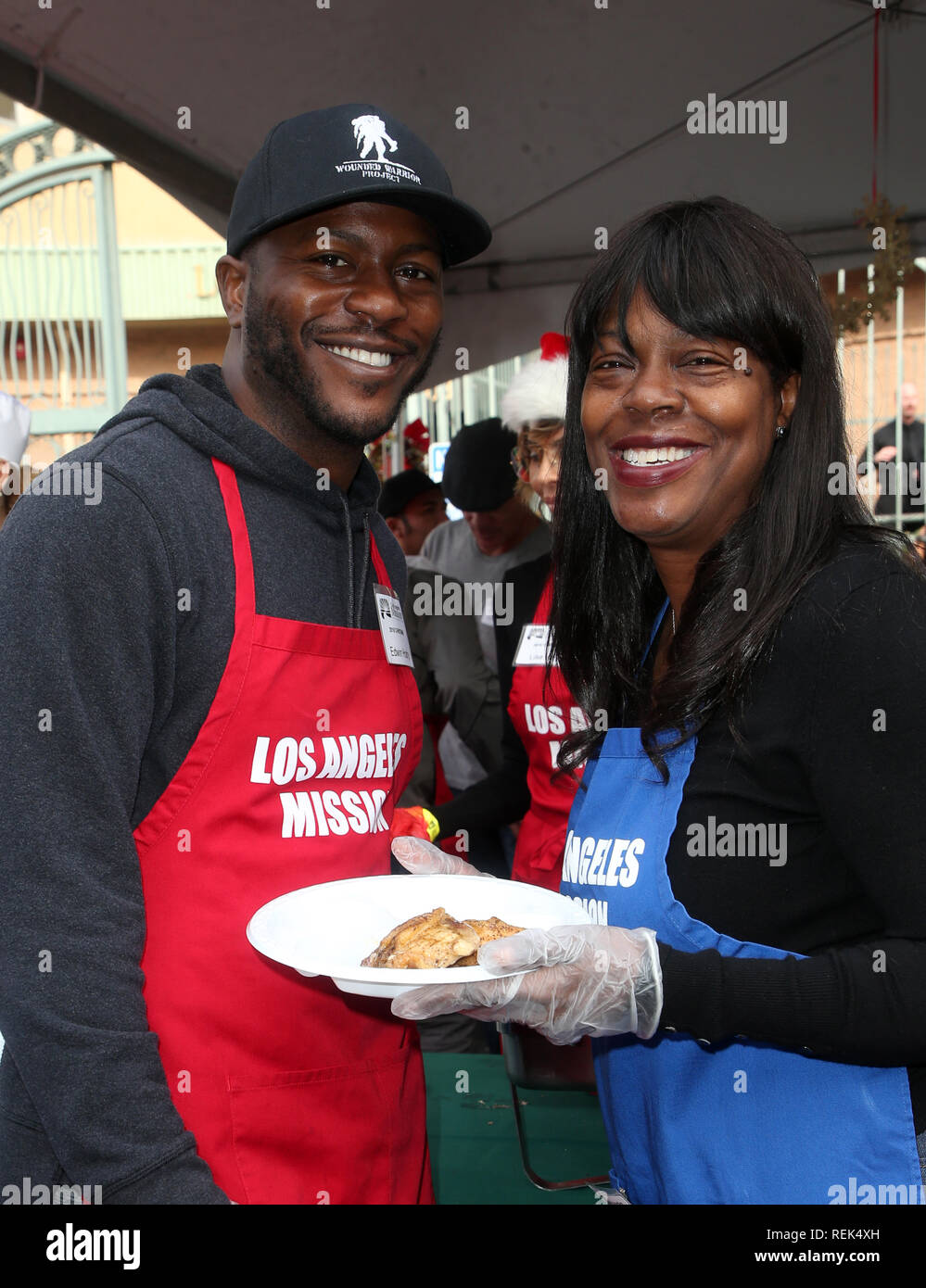 Celebrities serve dinner at LA Mission Christmas dinner for the ...