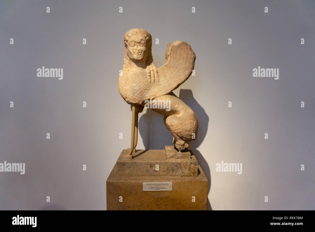 Best examples of ancient greek artifacts hi-res stock photography and ...