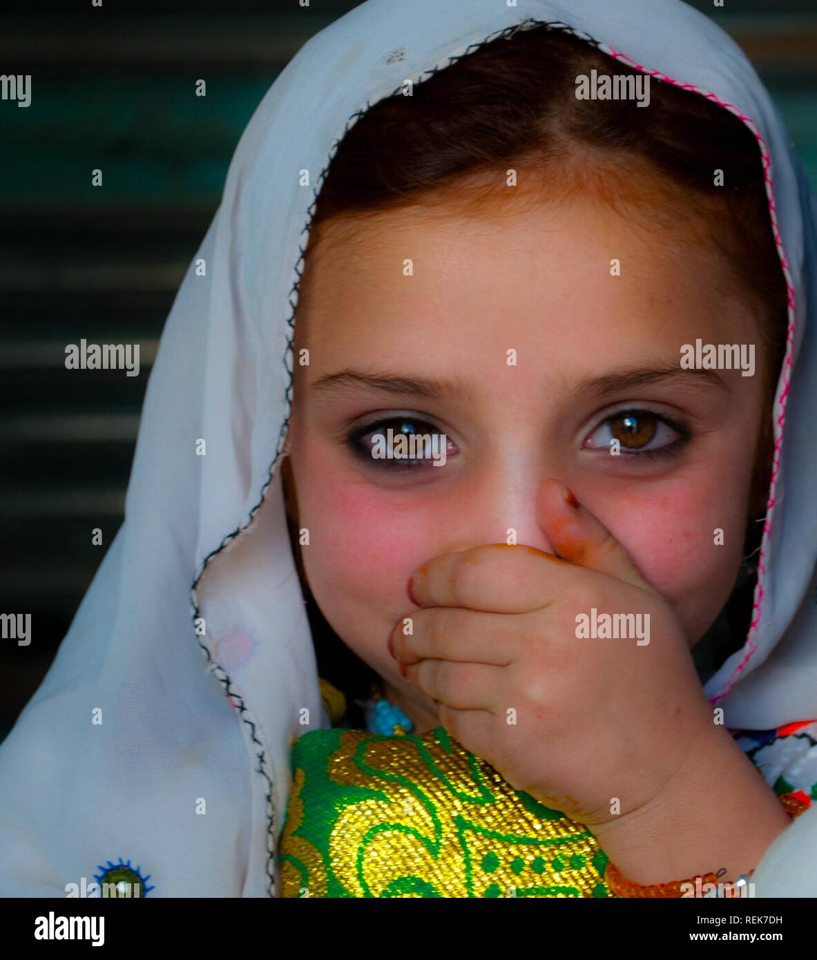 A Pakistani girl Stock Photo - Alamy