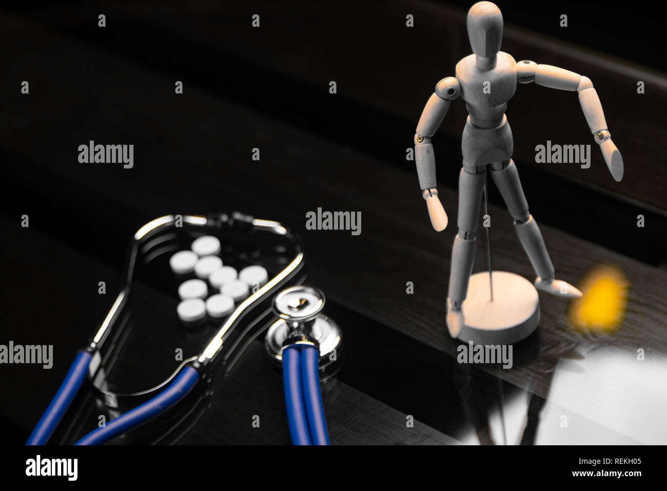 Stethoscope with ecg chart black and white hi-res stock photography and ...