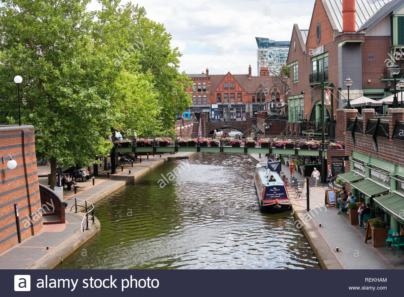 The Waters Edge Birmingham Stock Photos & The Waters Edge Birmingham ...