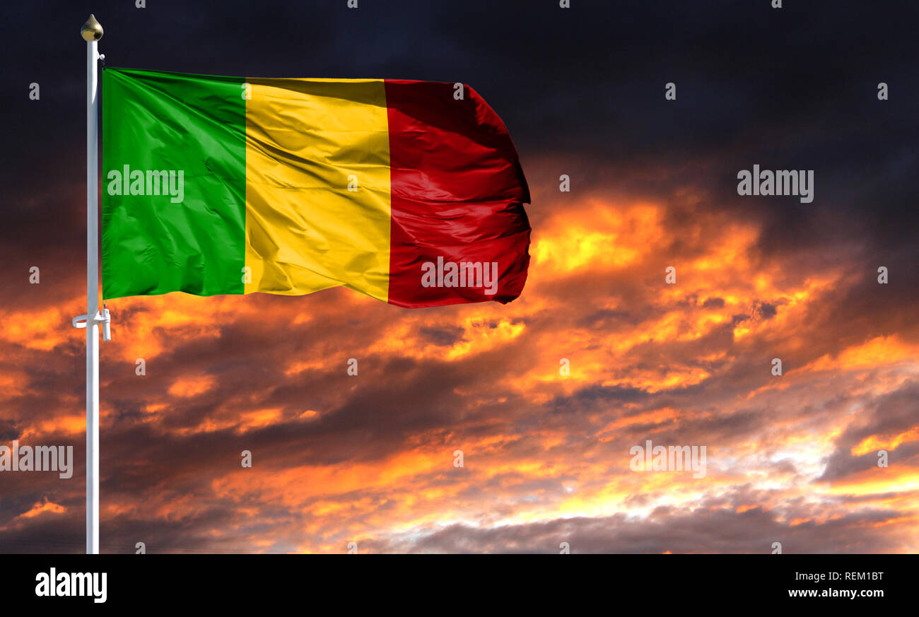 Mali fluttering flag hi-res stock photography and images - Alamy