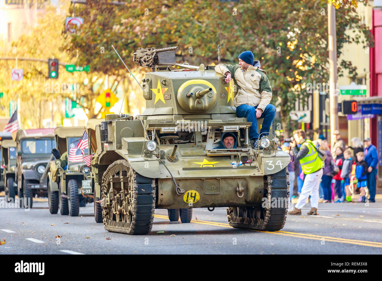 Portland, Oregon, USA - November 12, 2018: The annual Ross Hollywood ...