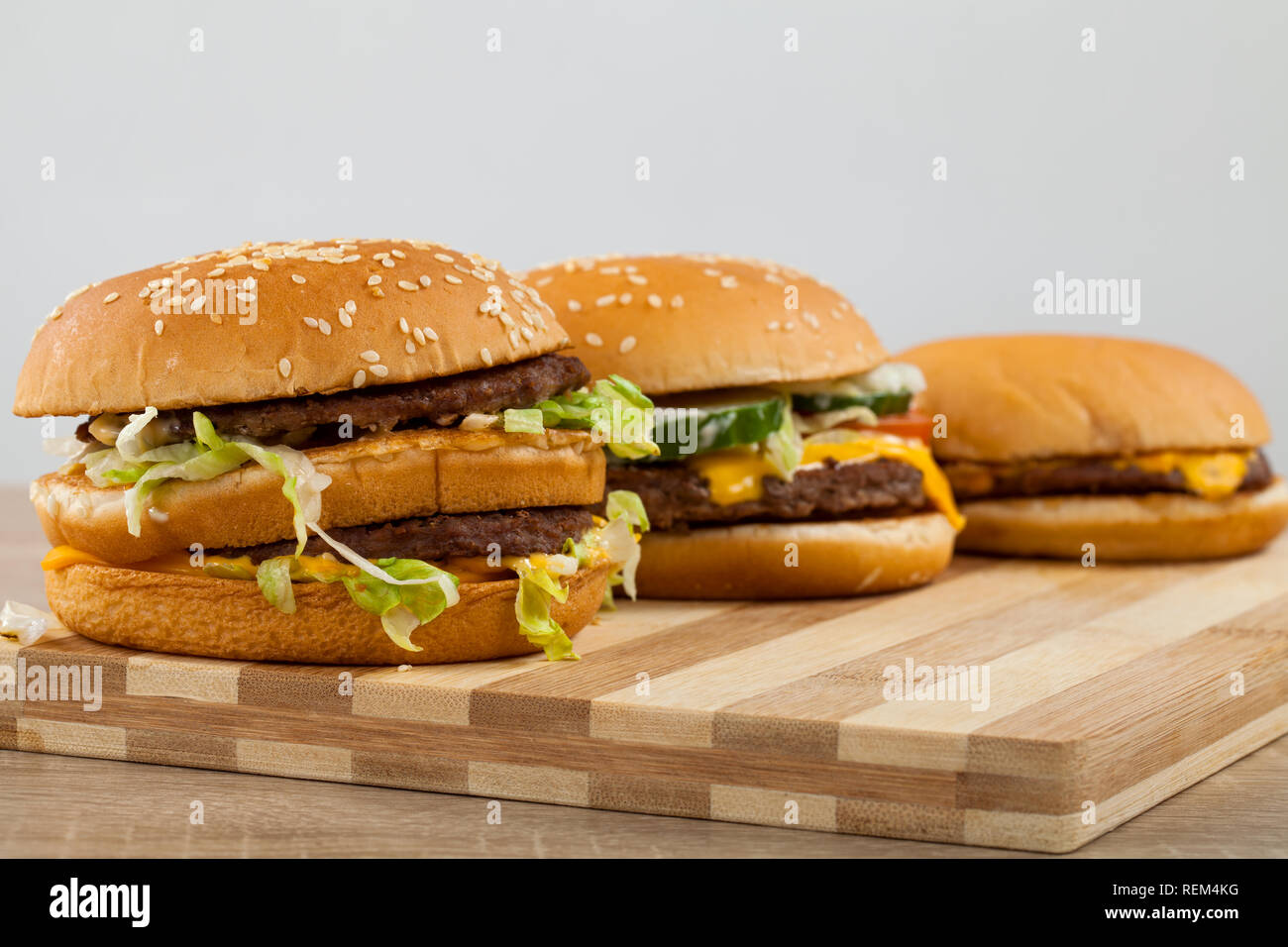 Mcdonalds burger size hi-res stock photography and images - Alamy