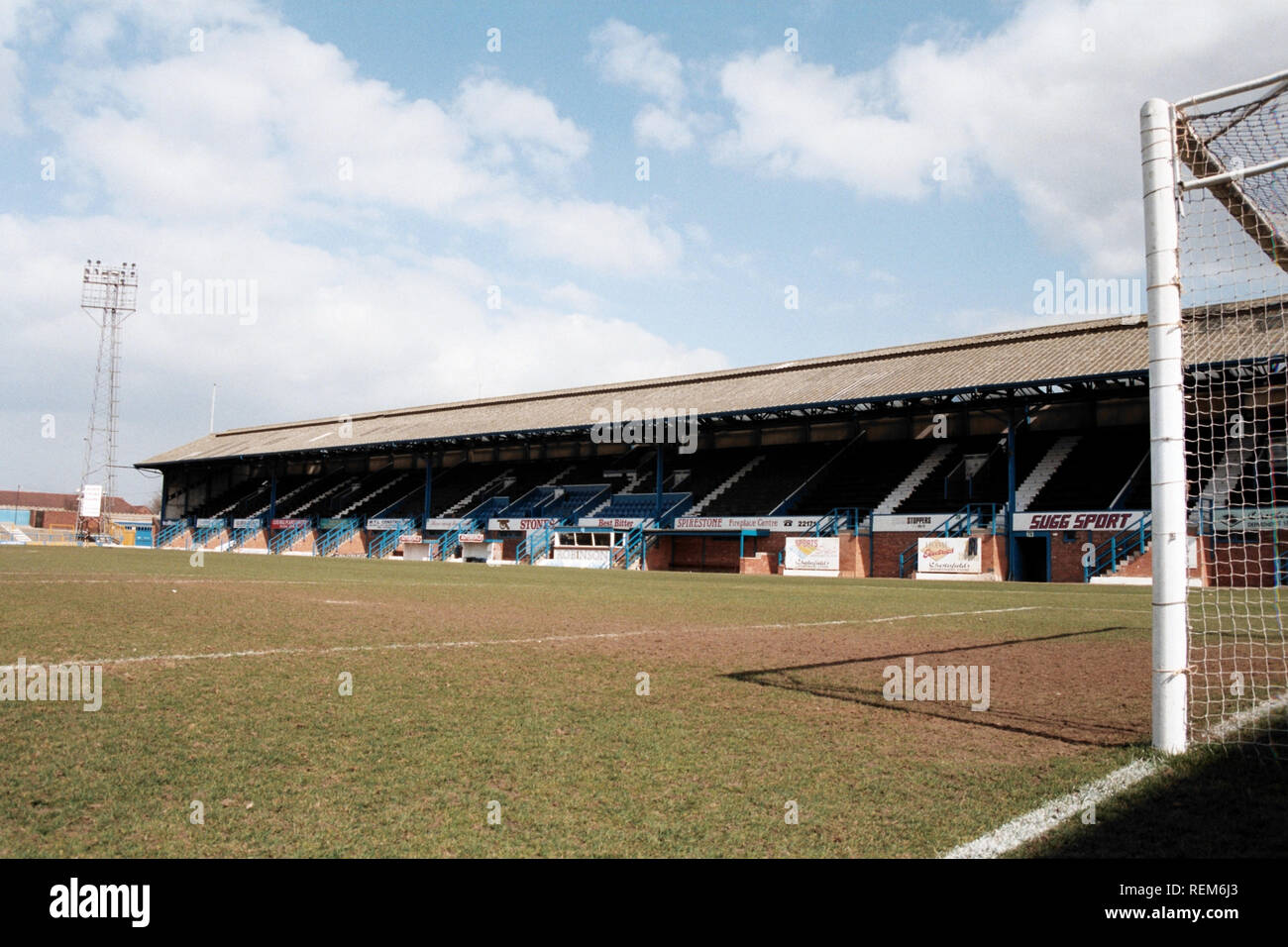 Chesterfield football club saltergate hi-res stock photography and ...