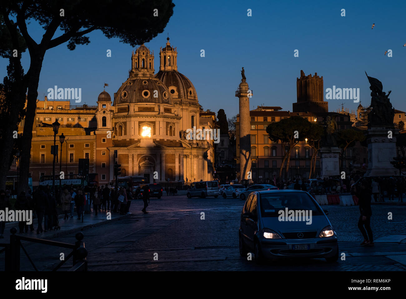ROME, ITALY - JANUARY 06, 2019: ROME, ITALY - JANUARY 06, 2019: urban ...