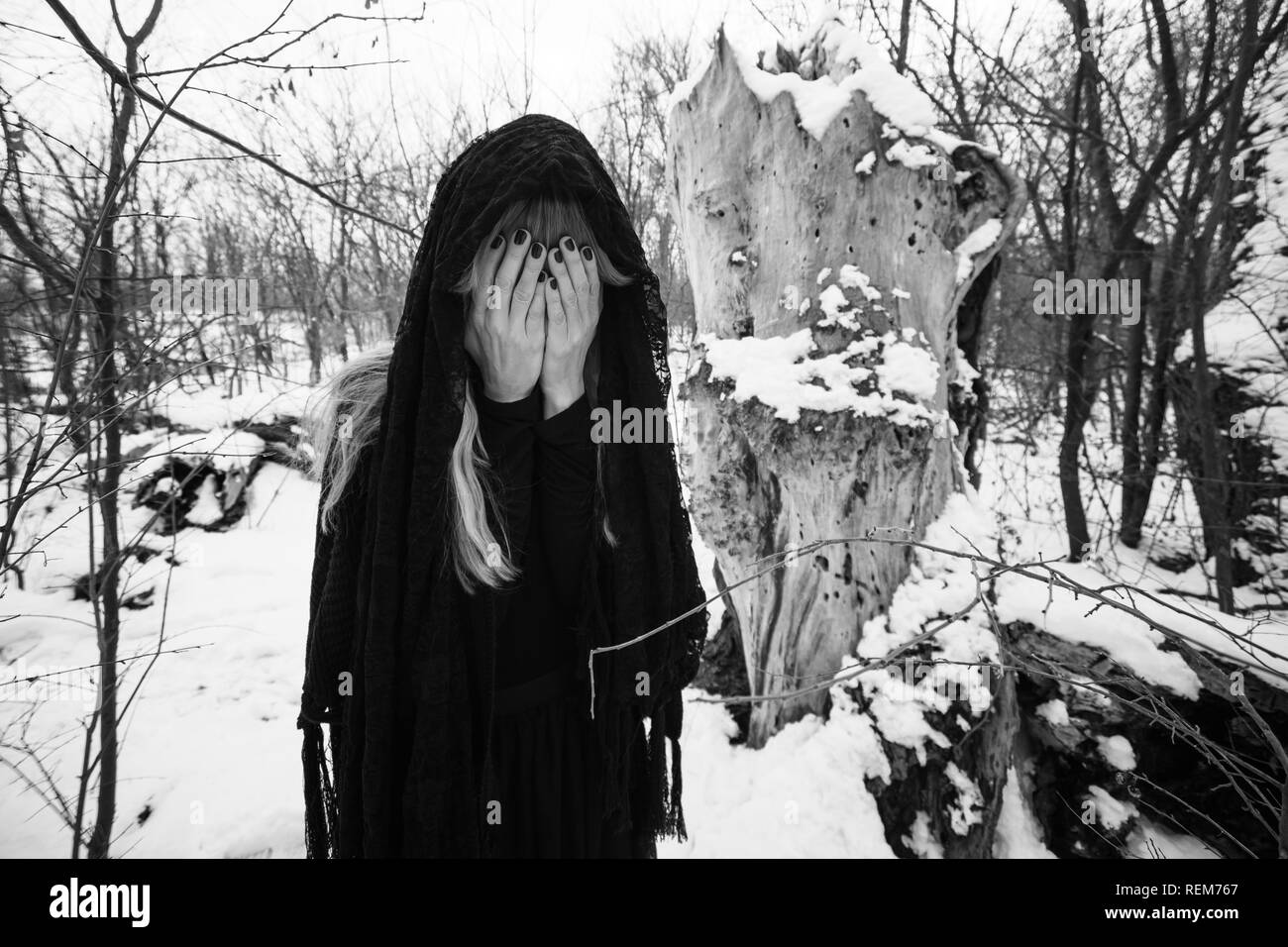 Crying Woman Black and White Stock Photos & Images - Alamy
