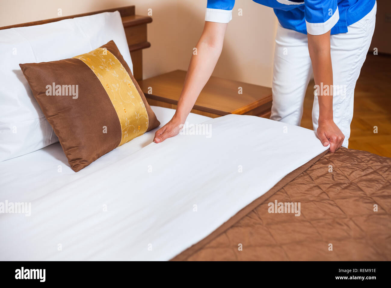 Room maid hi-res stock photography and images - Alamy