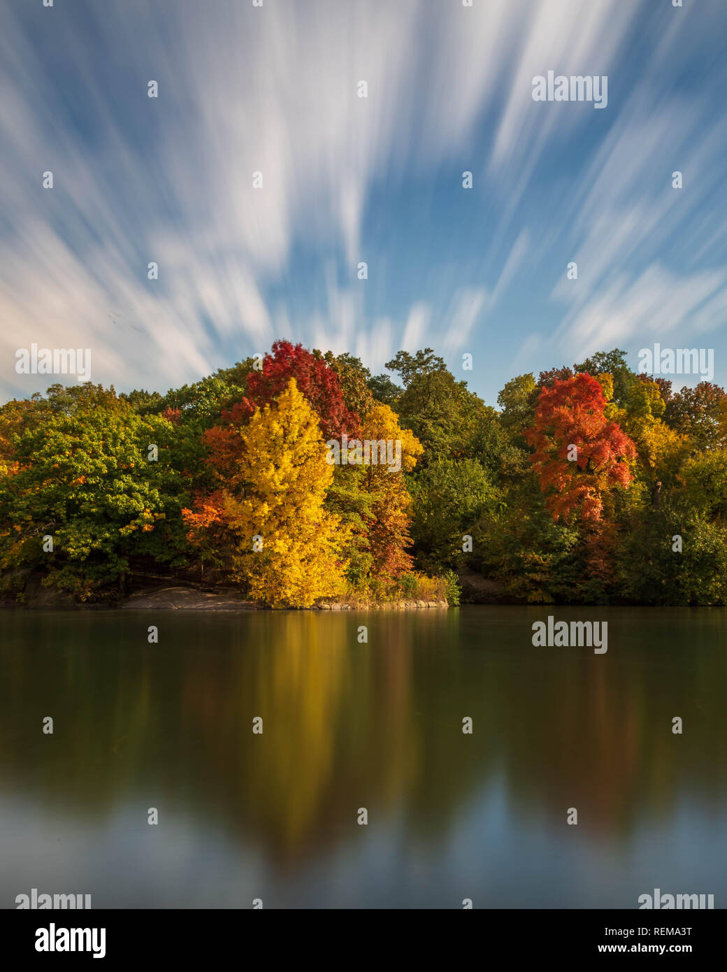 Foliage scenery hi-res stock photography and images - Alamy