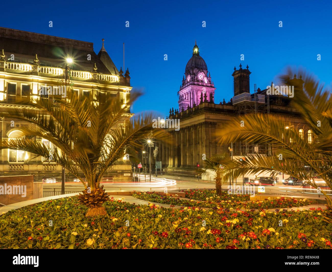 Leeds Town Hall from Mandela Gardens in Millennium Square at Dusk Leeds ...