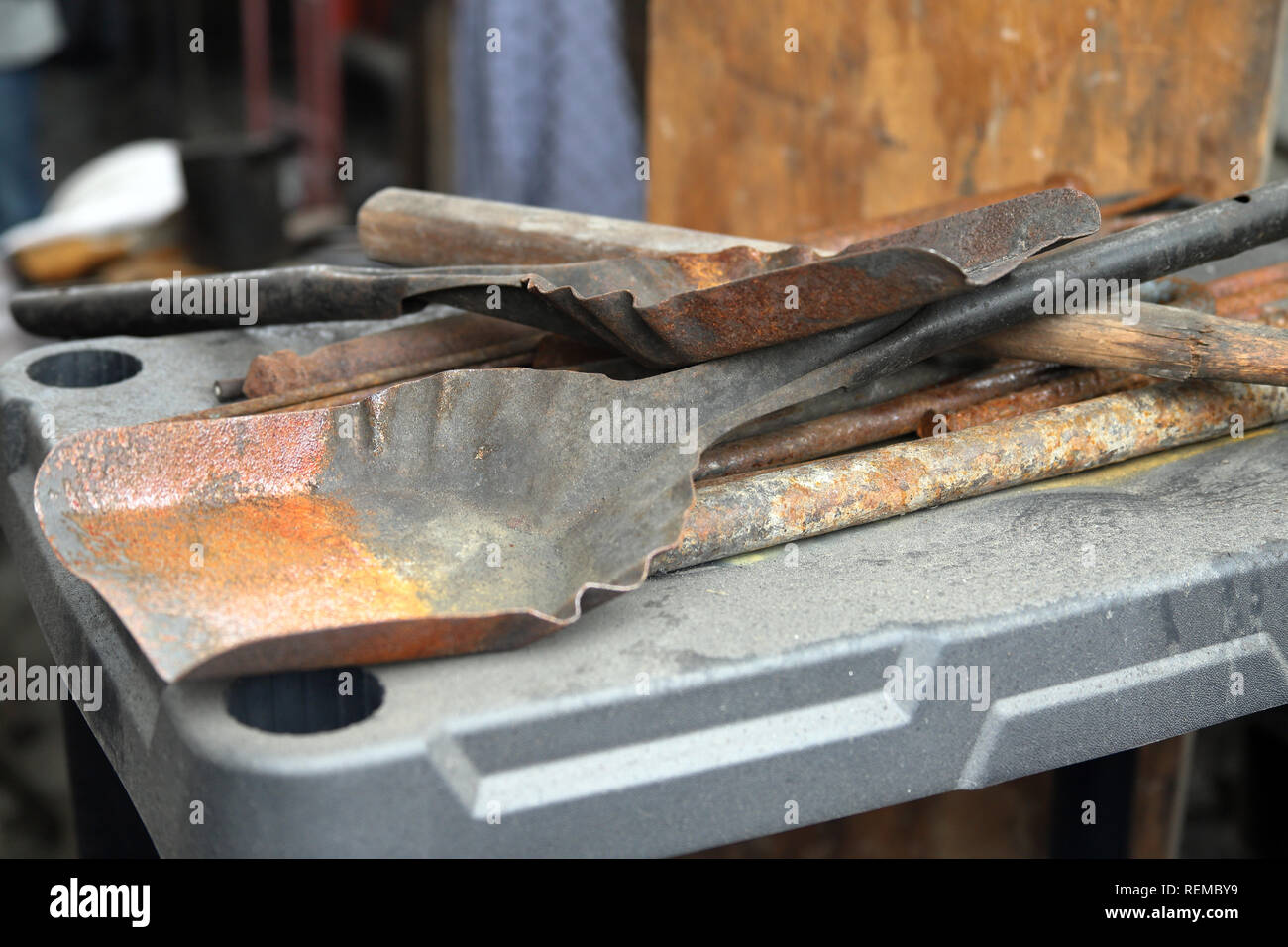 Blacksmith shop tools shovel Stock Photo - Alamy