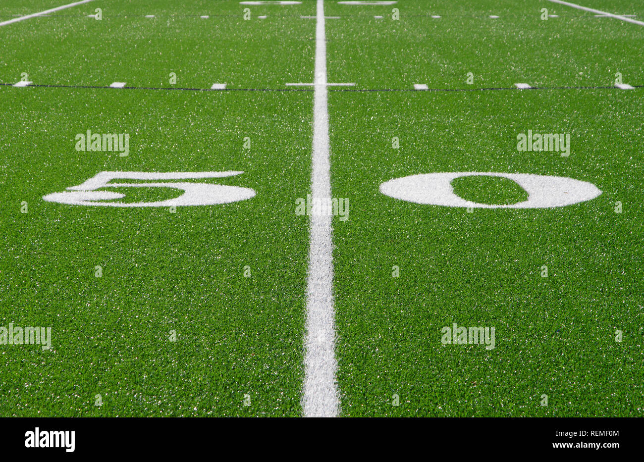 50 yard marker hi-res stock photography and images - Alamy