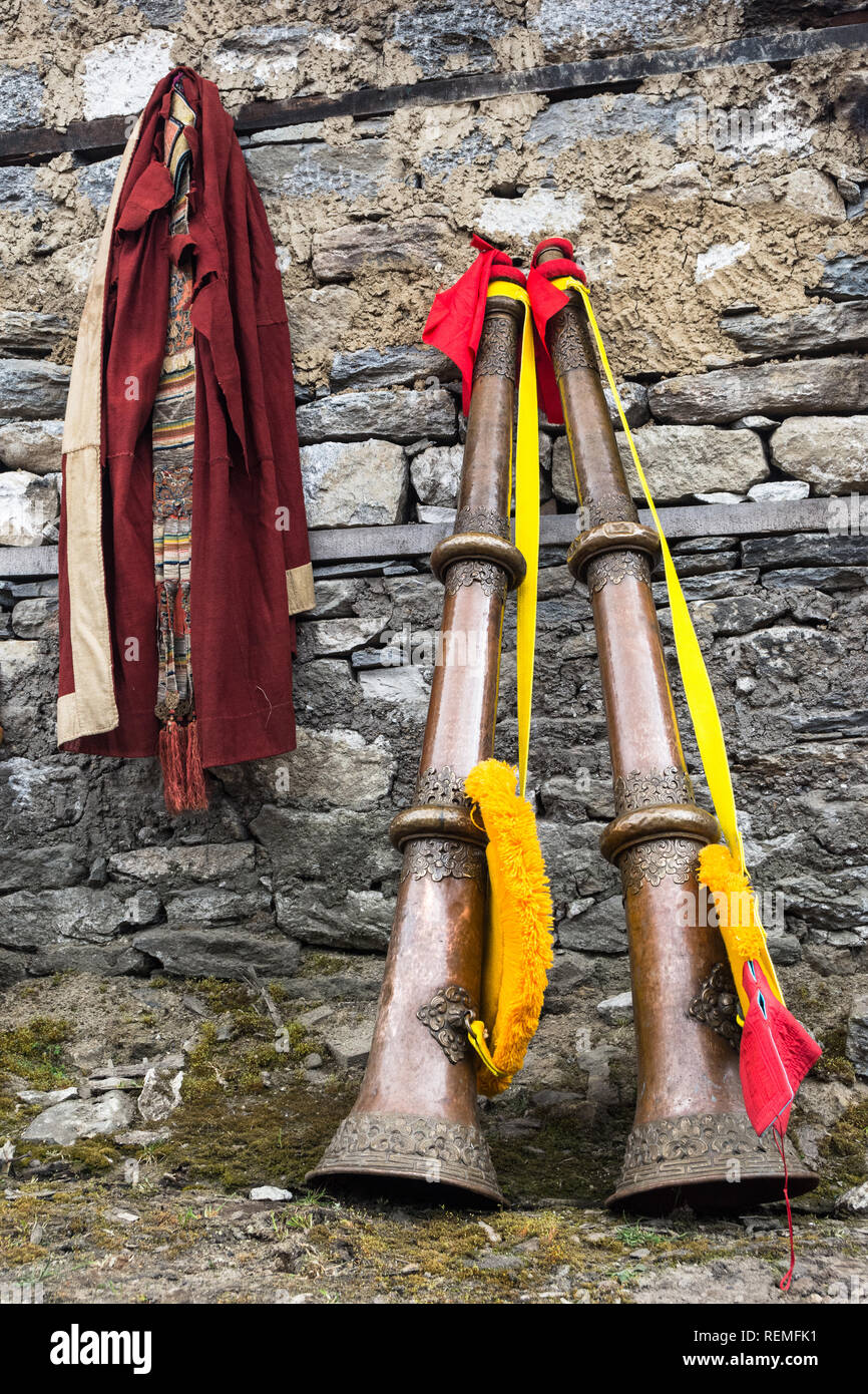 Tibetan monk instrument hi-res stock photography and images - Alamy