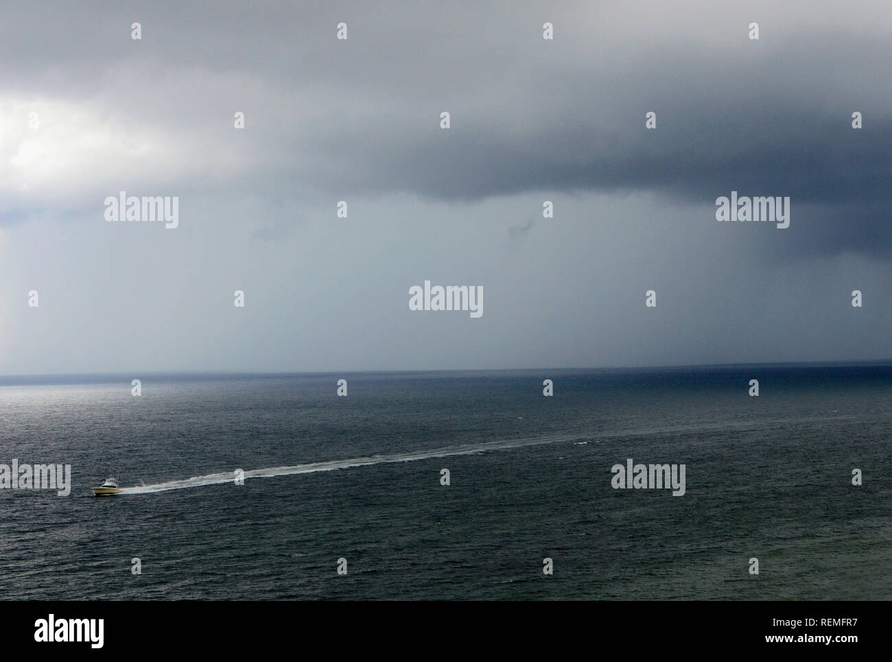 Storm weather ahead sign hi-res stock photography and images - Alamy