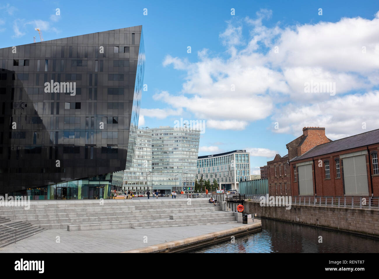 Port of liverpool building iconic liverpool structure hi-res stock ...