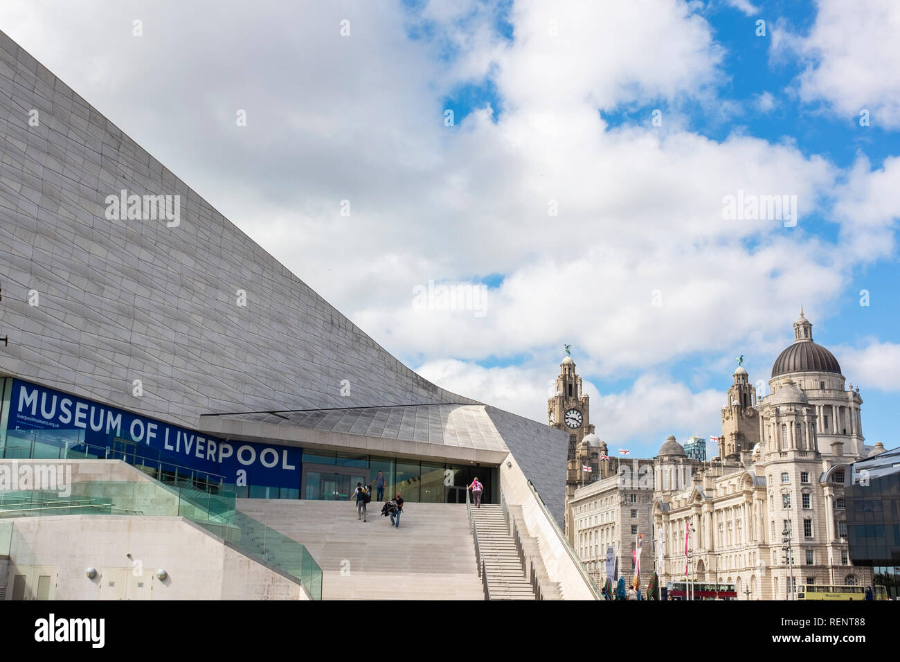 Port of liverpool building iconic liverpool structure hi-res stock ...